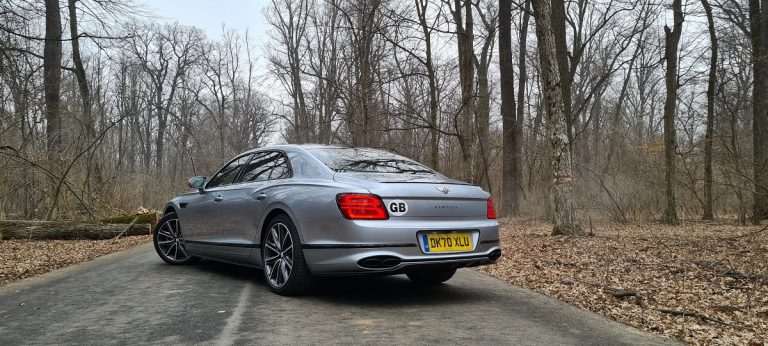 Bentley Flying Spur V8 – lux și pentru șofer – AUTOREPORT